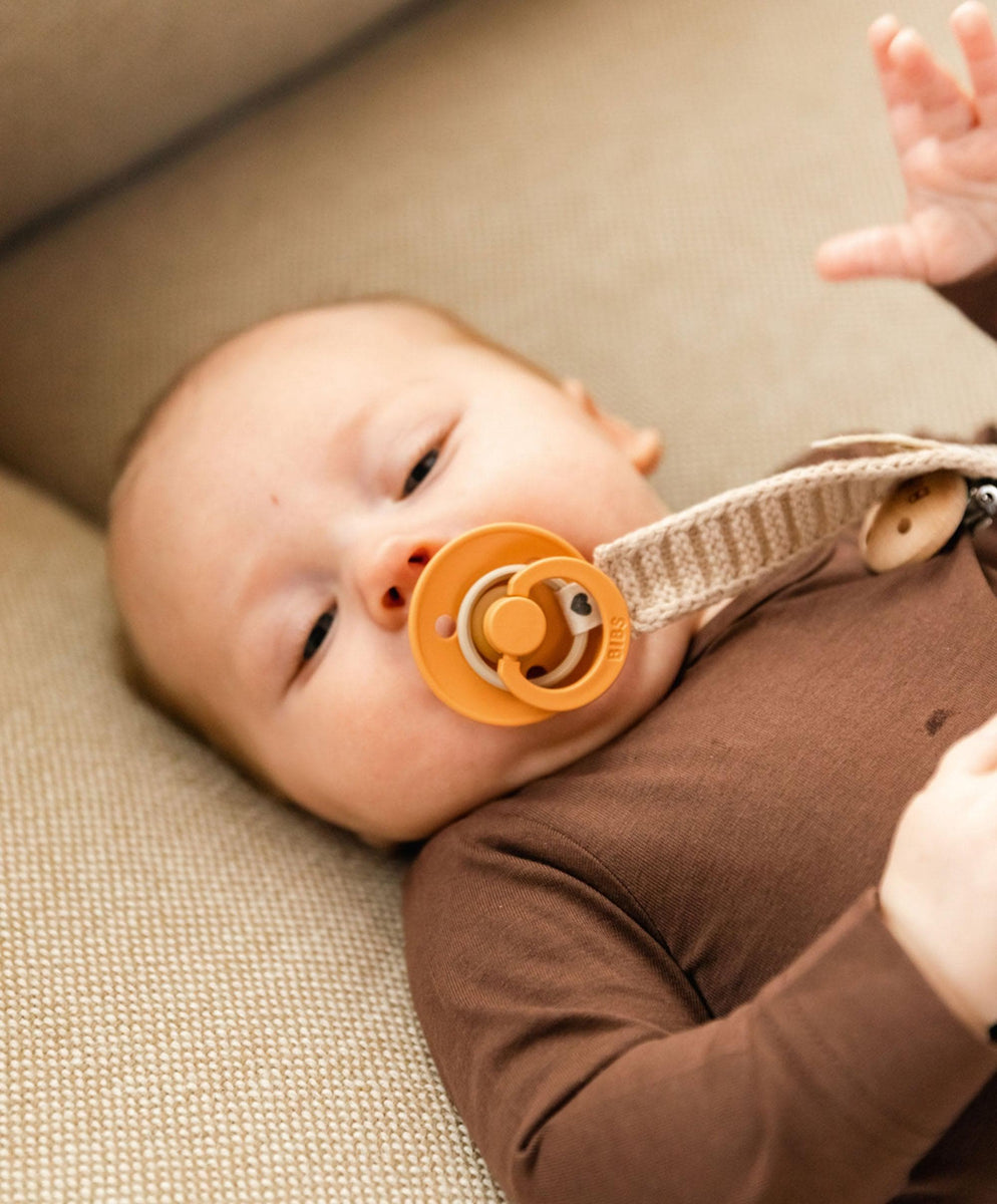 BIBS Pacifier Clip - Knitted Ivory – Mamas & Papas UK
