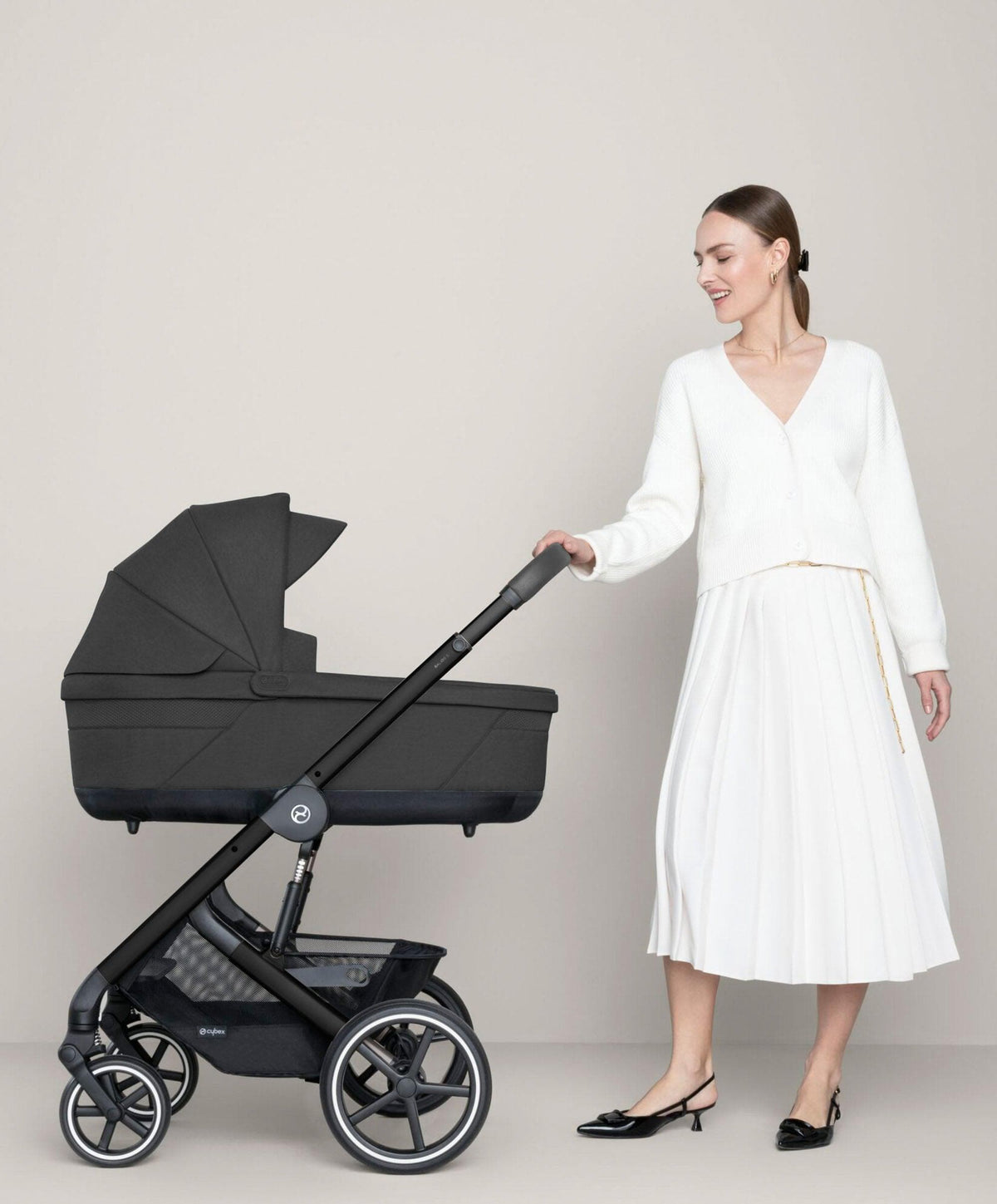 Cybex Balios S Lux Carrycot - Almond Beige – Mamas & Papas UK