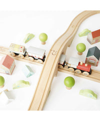 Le Toy Van Figure of 8 Train Set – Mamas & Papas UK
