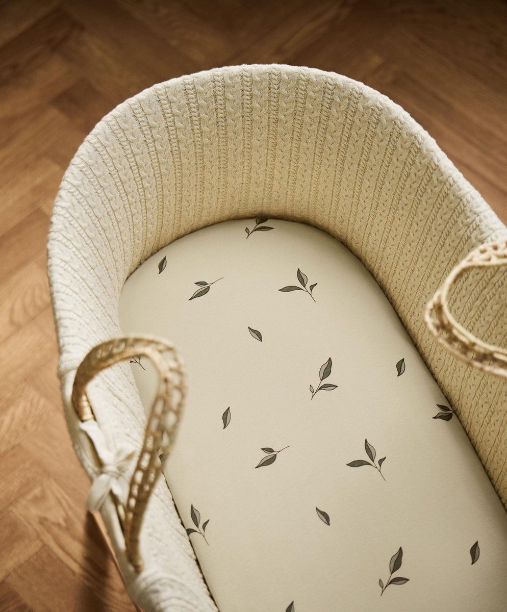 Little Green Sheep Moses Basket Sheets (Pack of 2) Leaf Print – Mamas ...