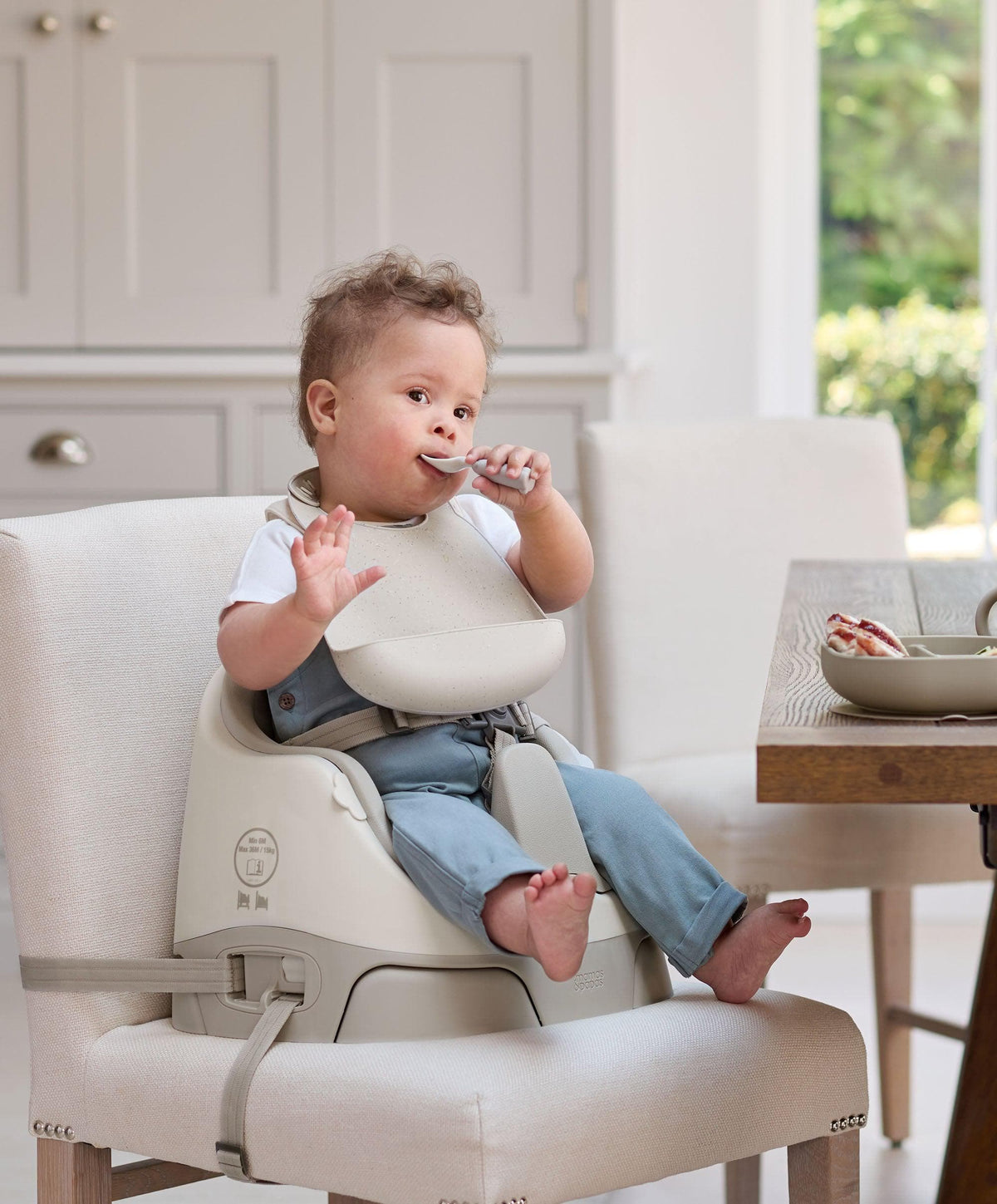 Silicone Bibs (2 Pack) – Neutral Speckle – Mamas & Papas UK