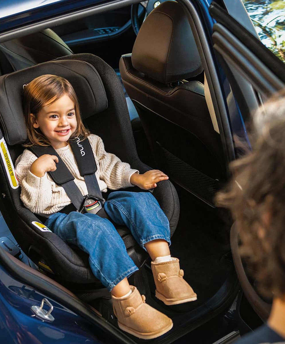 Nuna BASE Curv Rotating Car Seat Base – Mamas & Papas UK