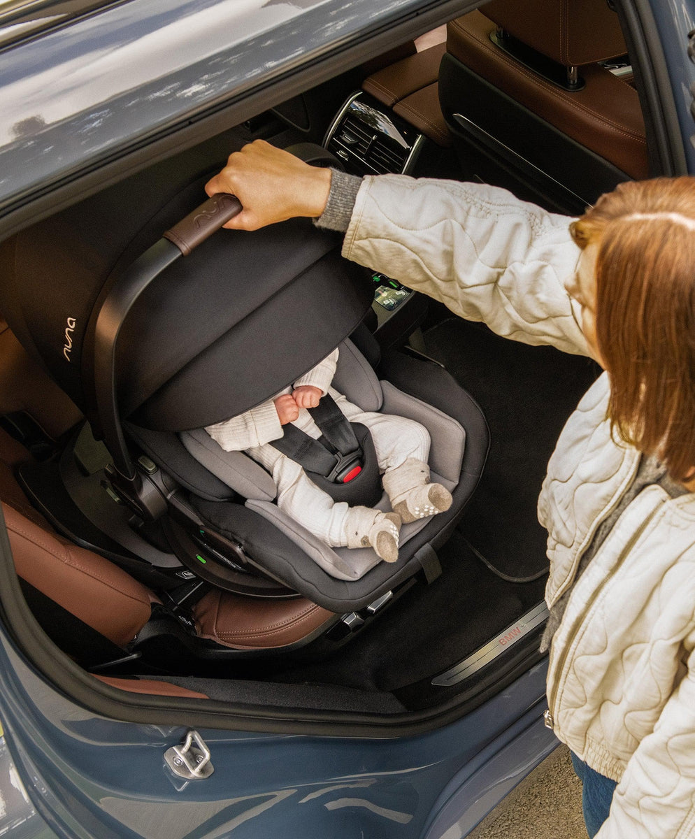 Nuna BASE Curv Rotating Car Seat Base – Mamas & Papas UK