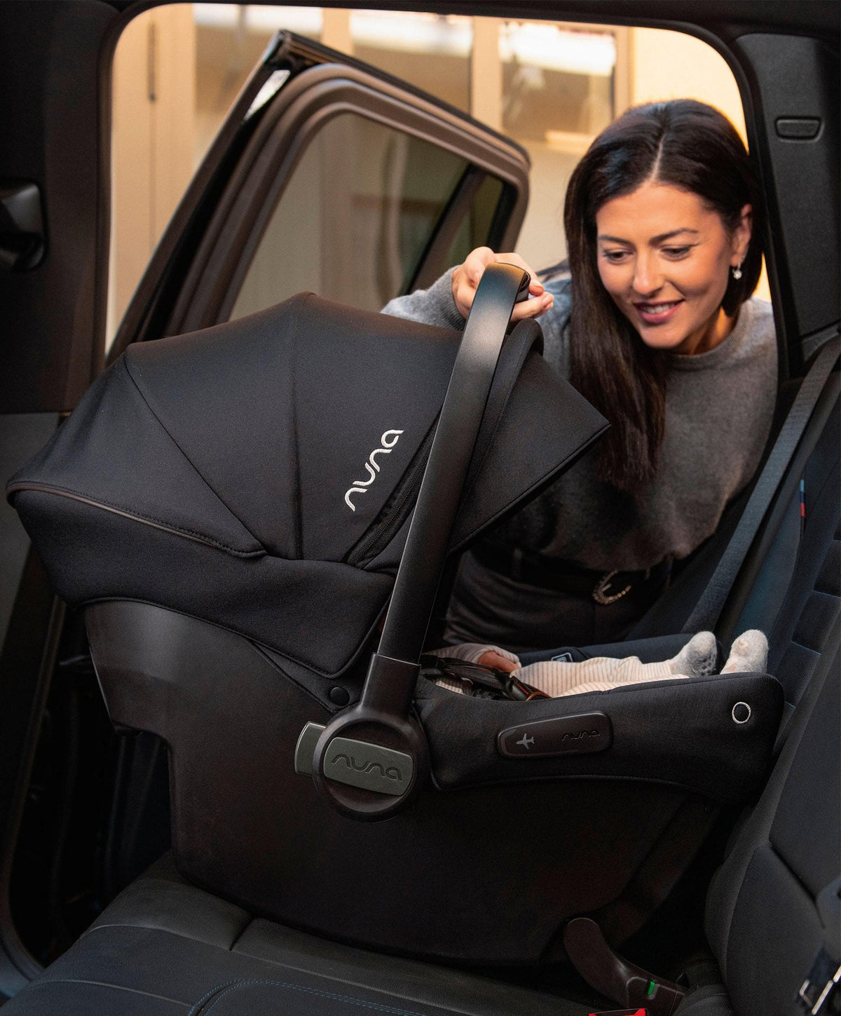 Nuna MIXX Next Urbn Pushchair Bundle with PIPA Urbn Car Seat - Caviar ...
