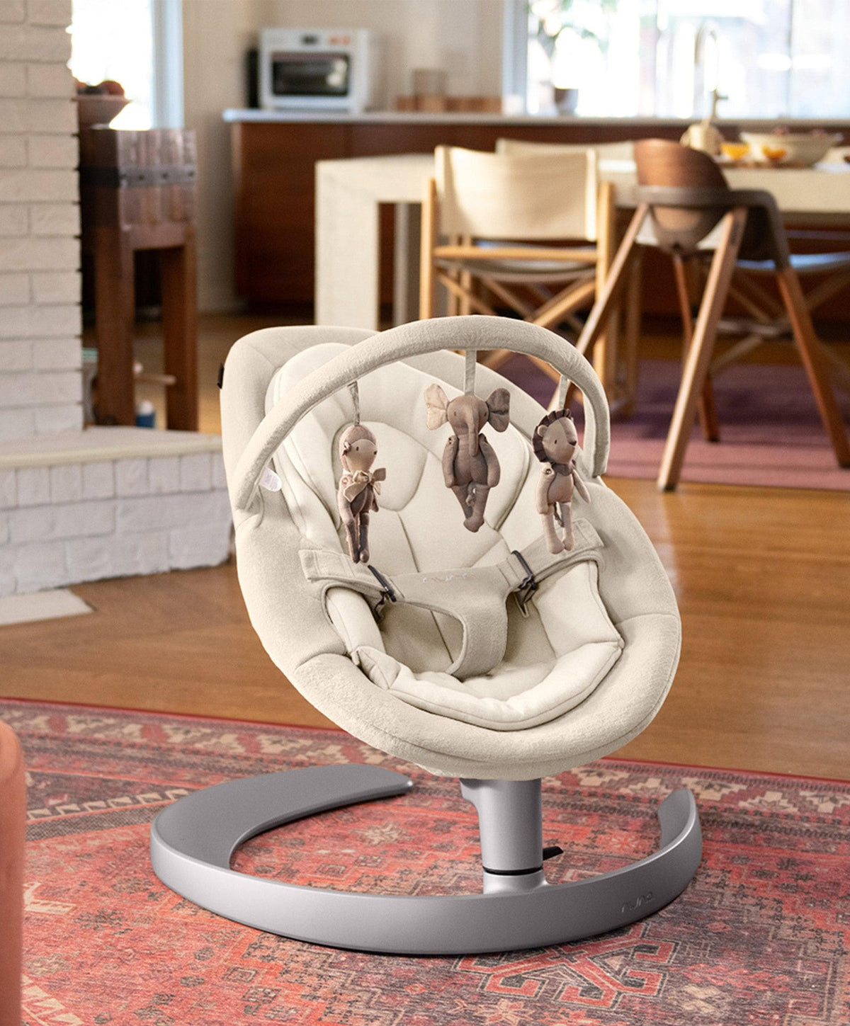 Nuna LEAF Grow Bouncer – Cloud – Mamas & Papas UK