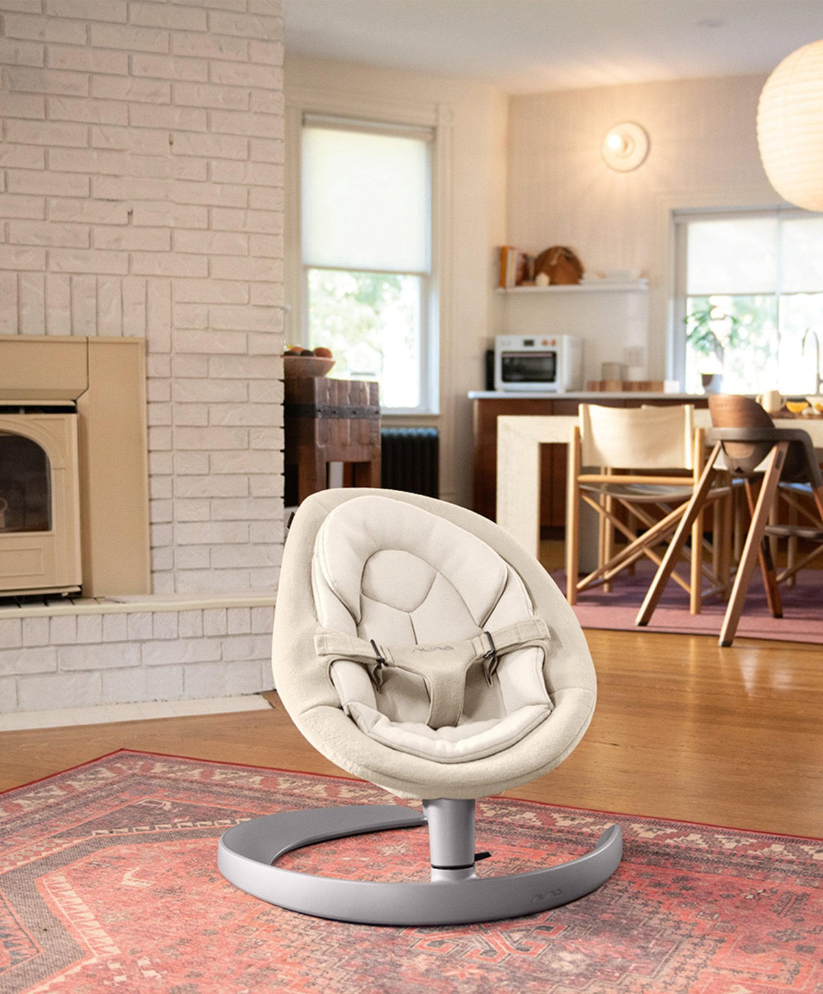 Nuna LEAF Grow Bouncer – Cloud – Mamas & Papas UK