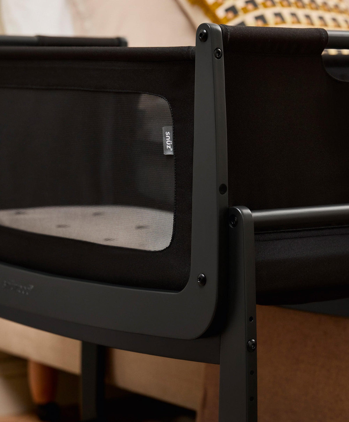 SnuzPod 5 Bedside Crib - Graphite – Mamas & Papas UK