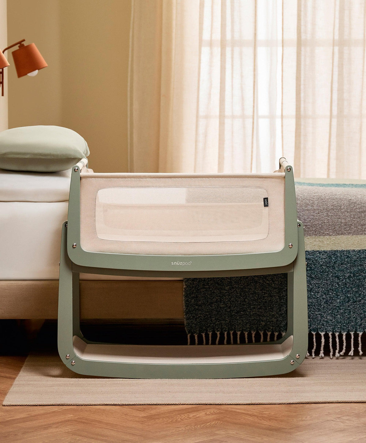 SnuzPod 5 Bedside Crib - Sage – Mamas & Papas UK